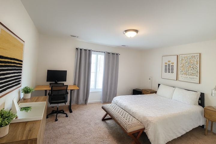 3-bed Midtown Modern Townhome By Historic Area - Savannah, GA