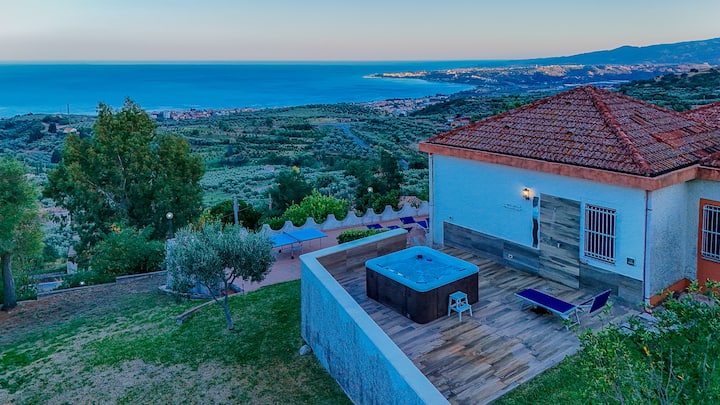 Villa Amare - Jacuzzi Panorama+ Private Parking - Soverato
