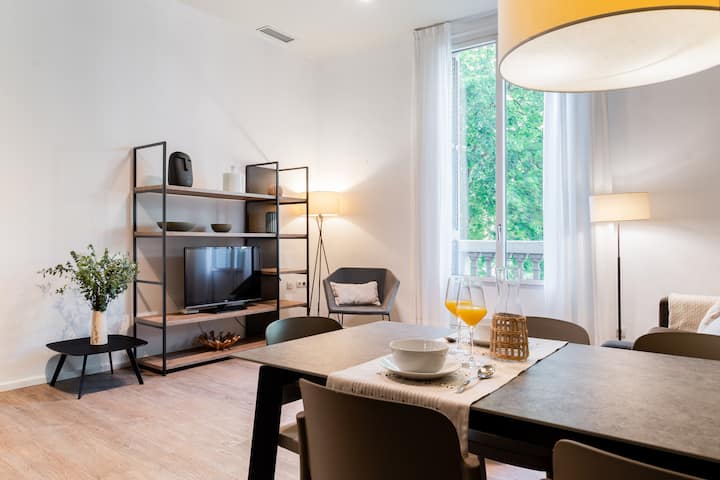 Rambla Catalunya | Bright & Stylish Apartment - Barcelona