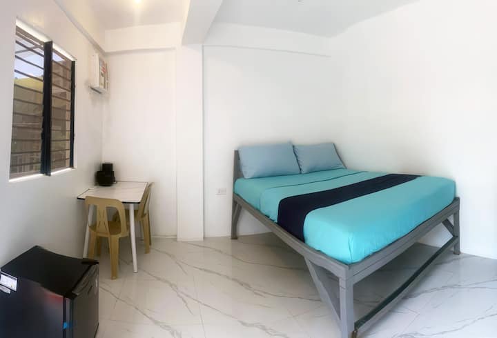 Studio Room W/ Ac & Kitchenette, Near The Center - Coron