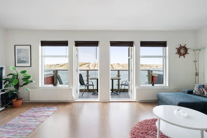 Lägenhet Vid Vattnet I Kungshamn För Fem Gäster - Kungshamn