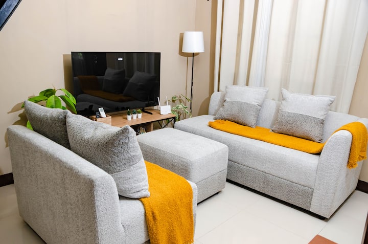 Casa Lumina | Cozy 2br Getaway - Santo Tomas