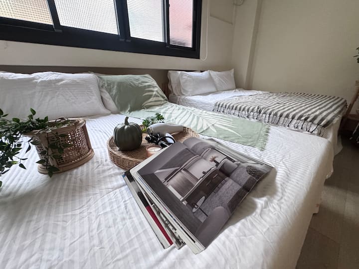 4–13人團體 | 3套房 | 非常近六合夜市 & 美麗島捷運 | 電梯 | 整層包層 - Kaohsiung City