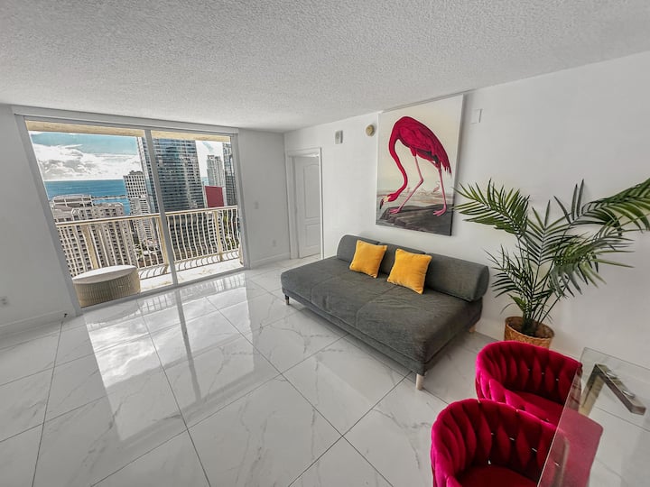 Gorgeous 2br With Ocean Views | Parking | 2 Pools - Miami