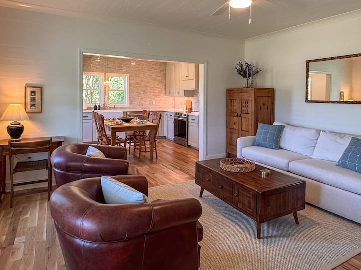 Farm Cottage In Laurinburg - Splash Pad, Laurinburg