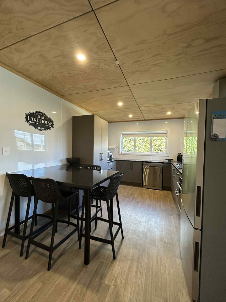 Your Perfect Lake Escape - Mangakino