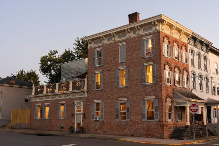 The Mulford Alden House - Hudson, NY