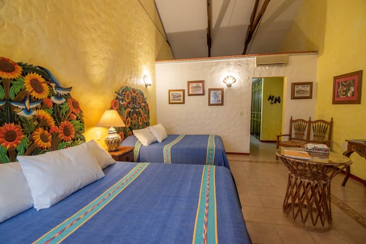 Casa Acacias: Michoacán Styled Double Suite - Guanajuato