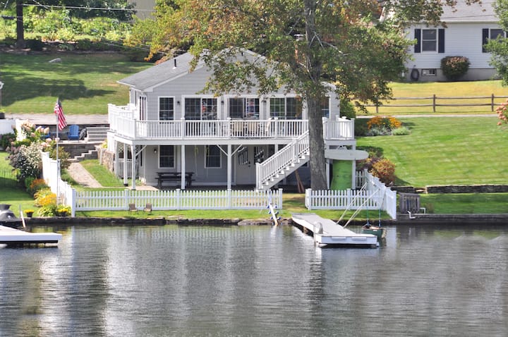 Highland Lakefront Retreat - Highland Lake, Winsted