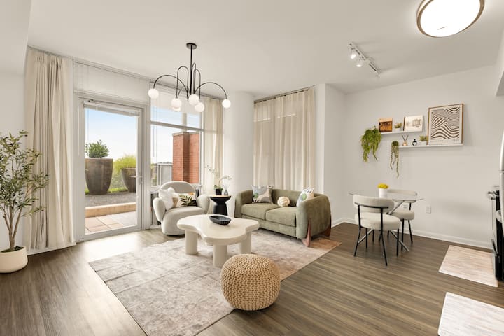 Design | Elegance | Movies In Bed | Galleria Mall - Fairfax, VA