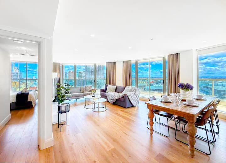 Amazing Darling Harbour's View Apt: Heart Of City - Sydney