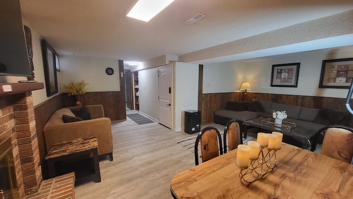 Spacious 2br Basement Full Suite - White City