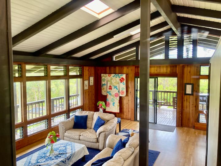 6 Acres+ 6 Bedrm+ Soccer Field+trails+baths+swings - Hawaii