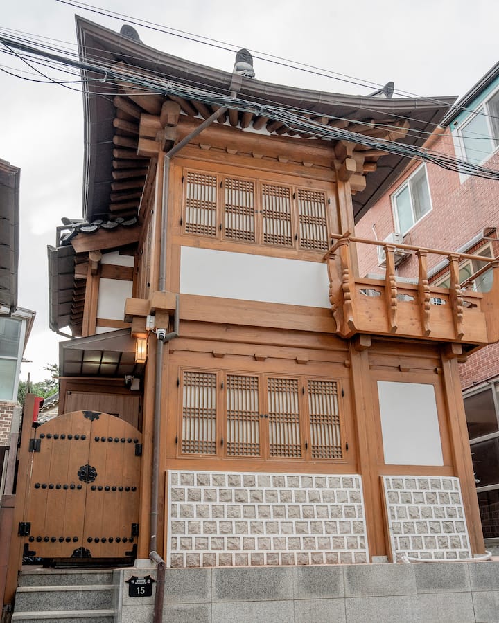 한옥 스테이녹녹(독채 총3층, 전용주차, 삼청동, 북촌) - Seoul