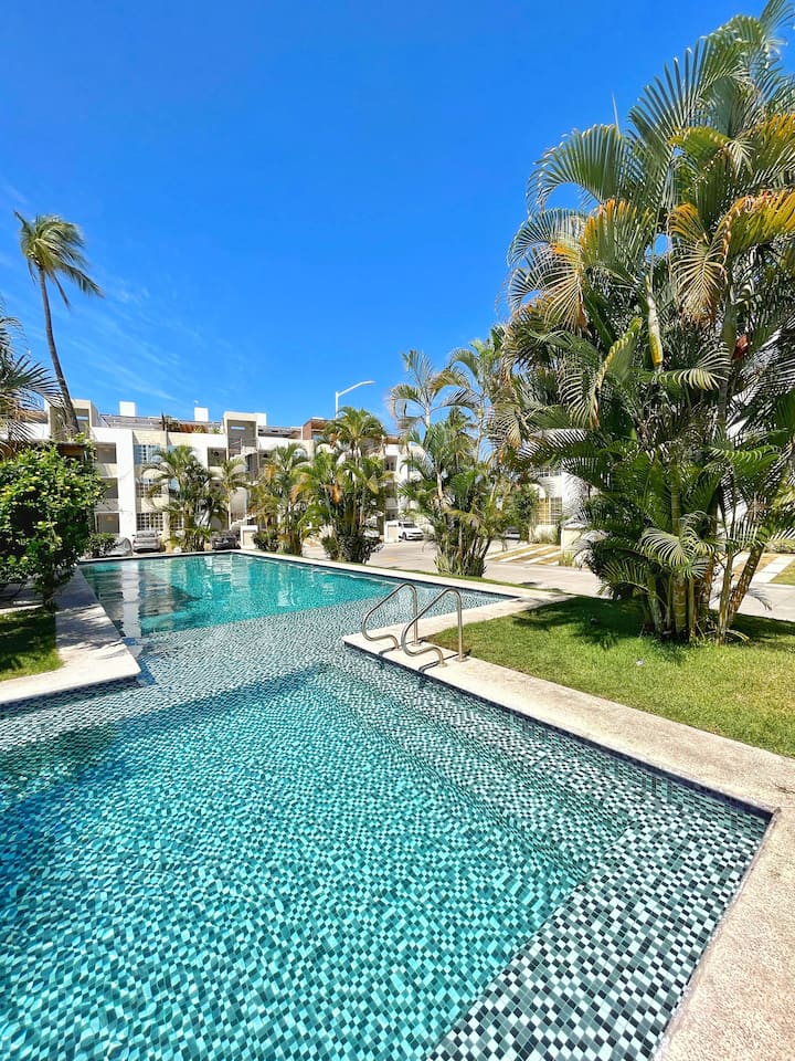 Beautiful Condo W/ Pool: 5 Mins To Beach! - Manzanillo