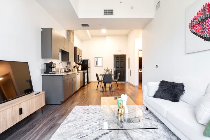Stylish Hollywood 1br |Freeparking|pool|hottube - West Hollywood