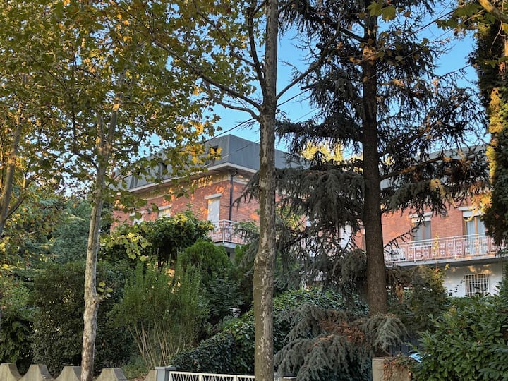Appartamento Con Letto, Salotto, Cucina E Bagno - Maranello