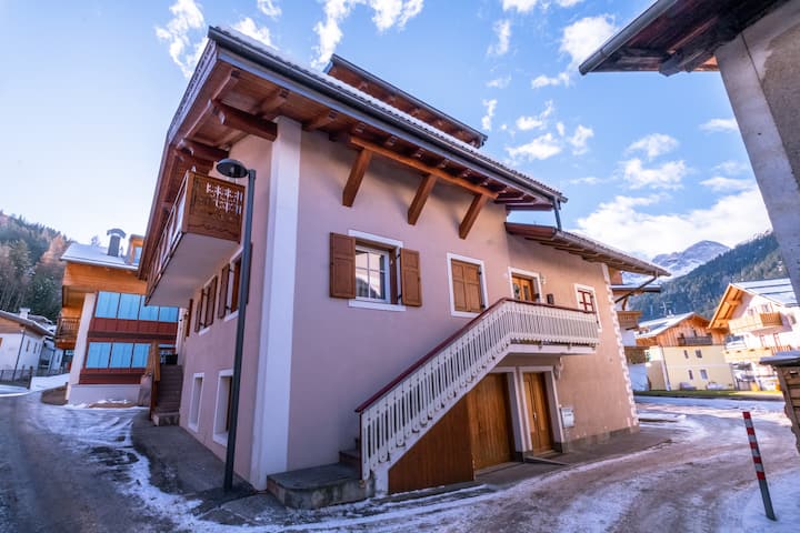 Appartamenti Cèsa ÈLber,a Due Passi Dal Sellaronda - Fassatal