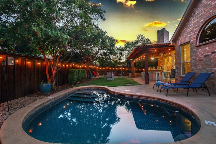 Universal Pool Fun - Little Elm, TX