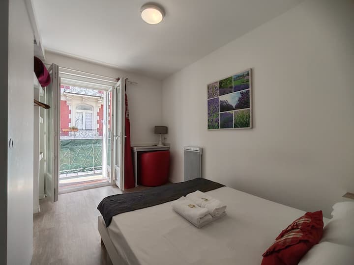 2 Pièces Coup De Cœur, Balcon, Proche Sanctuaire - Lourdes