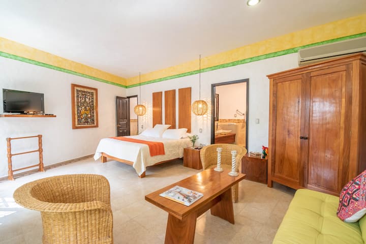 Lacandona Suite – Chiapas Culture And Jacuzzi - Guanajuato