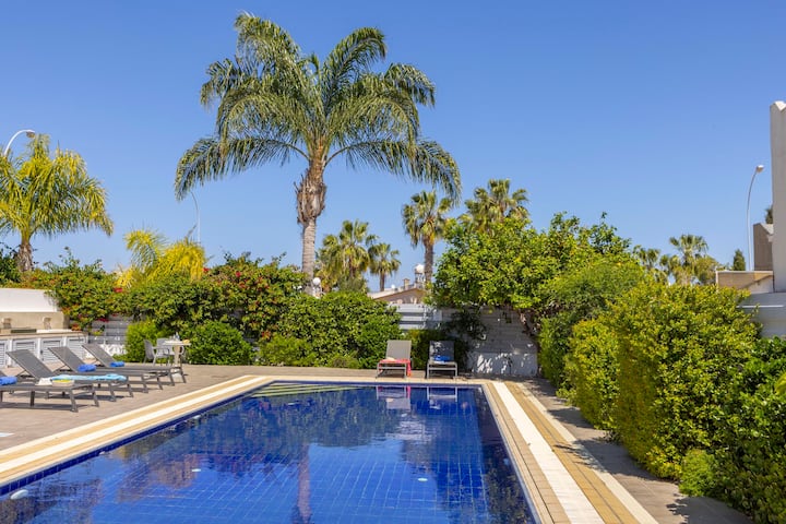Contemporary, Luxury Villa, 16m Pool -Nearby Beach - Protaras