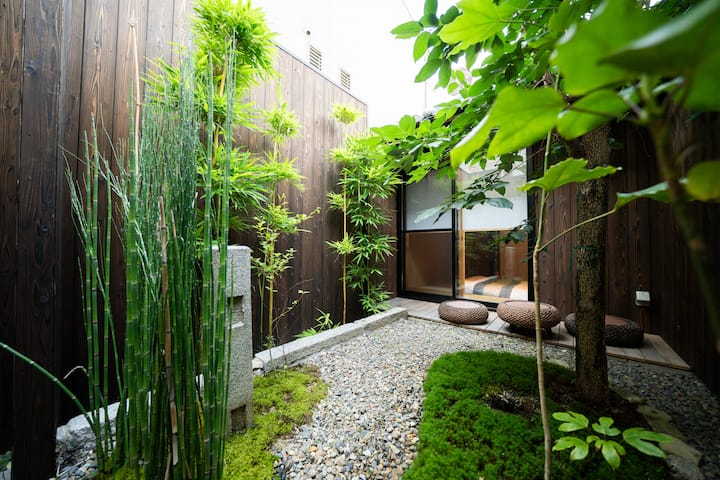 庭付き京町家・築100年以上の伝統的な京町家をフルリノベーション京都駅徒歩15分、九条駅徒歩8分 - Kyoto