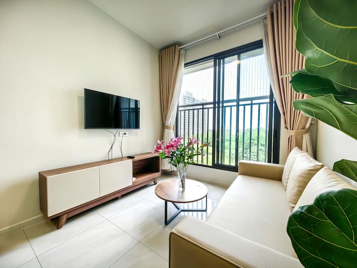 Picity | 2br Cozy Work Stay. Gym Pool, 30m Airport - Ho Chi Minh City