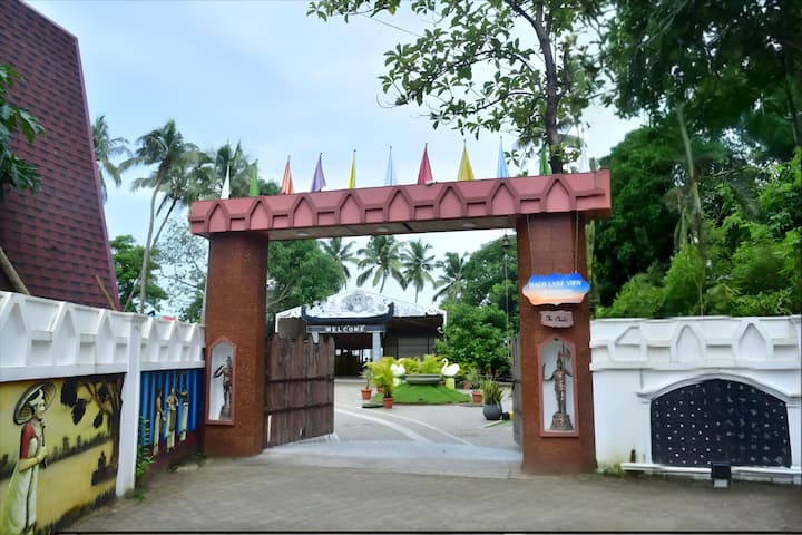 Haco Lake View – 11br Resort In Kumbalangi, Kochi - Cochín