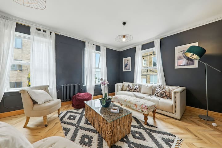 Beautifully Designed Central 2 Bedroom Apartment - Knaresborough