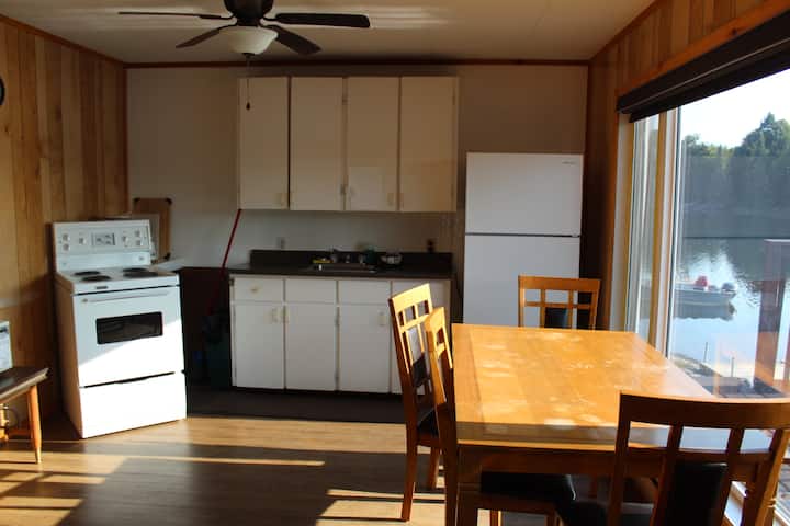 Waterfalls Lodge-cabin #3 - Big Trout Lake