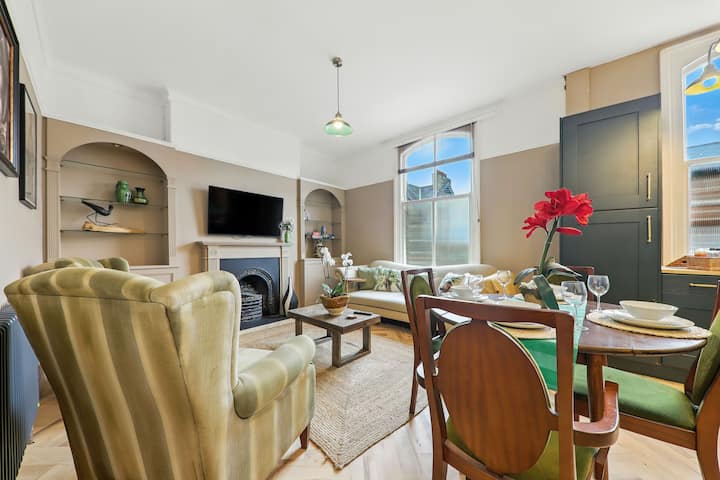 Stunningly Designed 2 Bedroom Harrogate Apartment - Harrogate