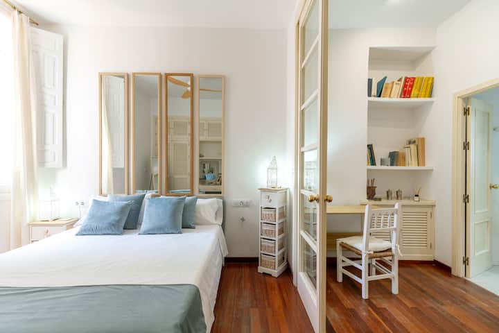 Virgen De La Luz. 2-bedrooms, 2-bathrooms - Séville