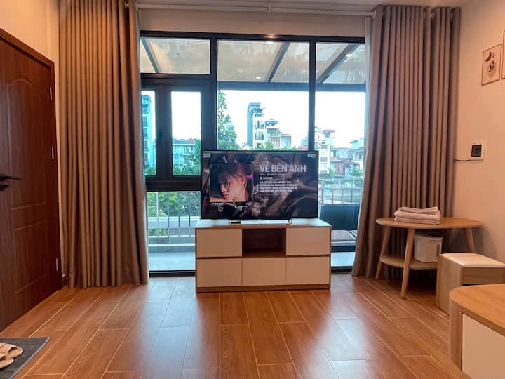 Rose House By The Lake - China