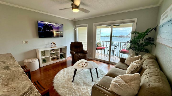 Picturesque Waterfront Condo View Of Tampa Bay - 탬파