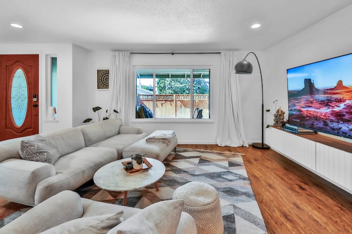 Xen House 3br/2ba 10 Min From Downtown Sacramento - Sacramento, CA