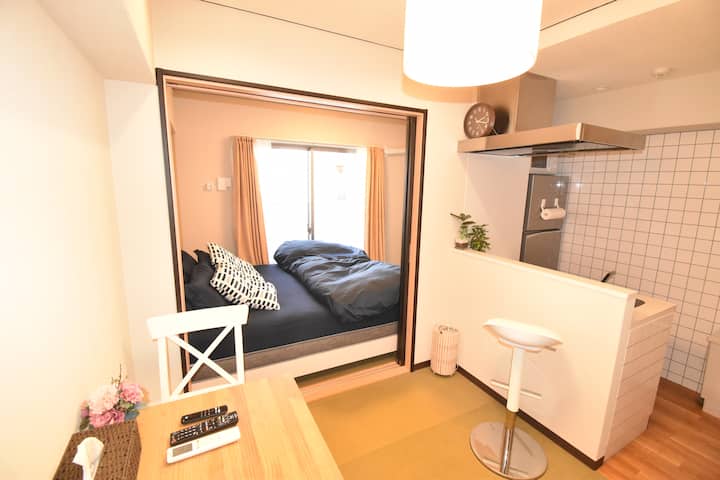 30a号室【好立地】友人・カップルで！見どころ満載　新しい綺麗なお部屋です。充実設備 - Namba Station - Osaka