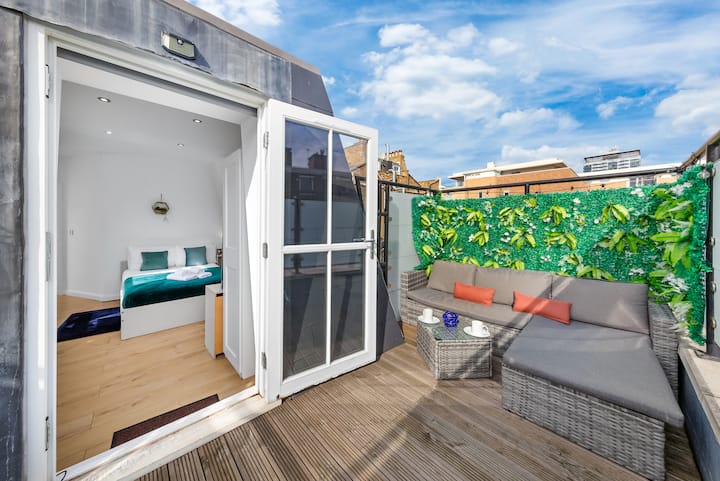 Brand New - 1-5 + Private Rooftop | 10 Min Museums - London