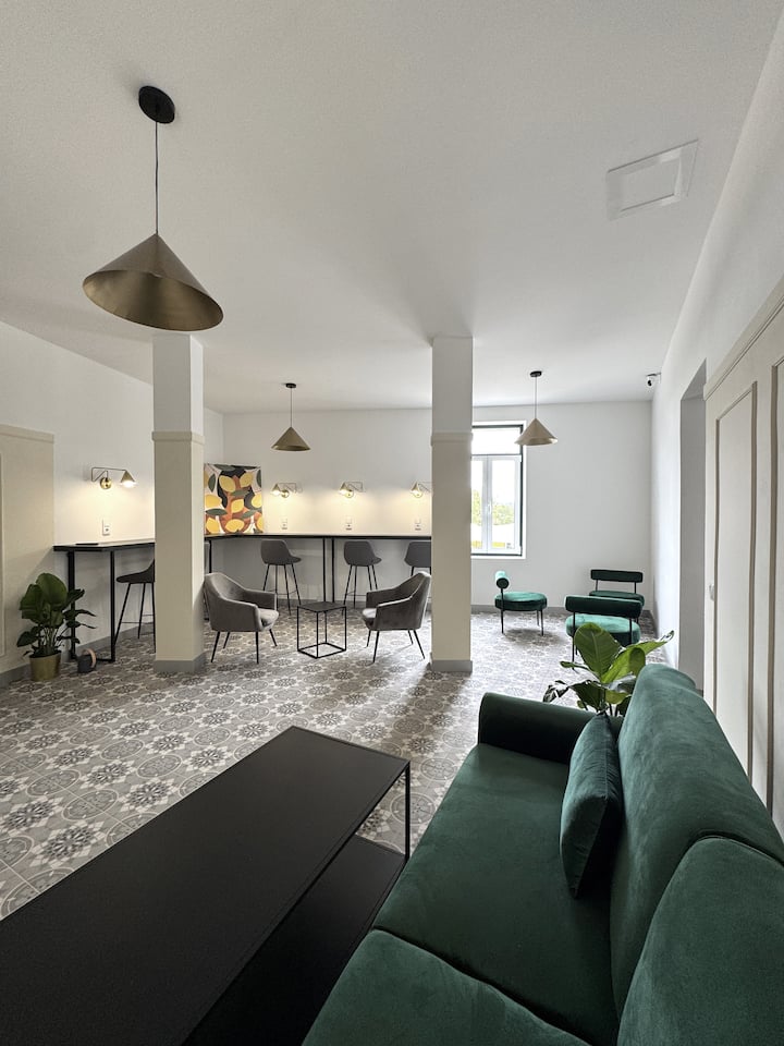 T0 - The Cozy Corner - Luso