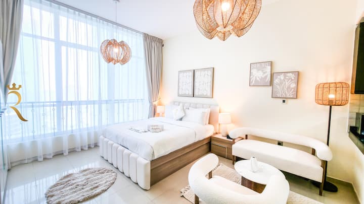 Sleek Studio Sanctuary | Modern Urban Escape - Abu Dhabi