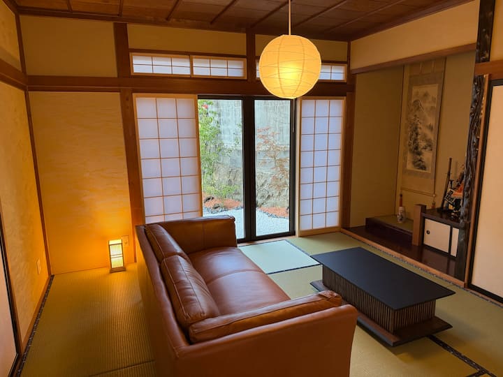 【静蘭】高山名所古い街並み徒歩7分、東山遊歩道すぐ｜2025年フルリフォーム（無料駐車場/朝食付） - Takayama