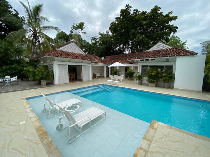 Acogedora Casa En Club Puerto Peñalisa Girardot - Ricaurte