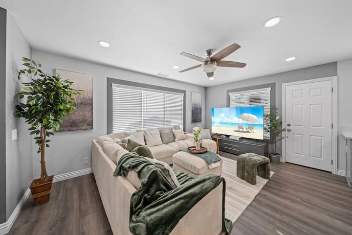 4br/3bth, King Bed, Gated Yard, Parking, Ranch - Del Mar, CA