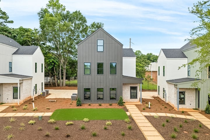 The Sullivan At Donahue Park | Downtown Auburn - Auburn, AL