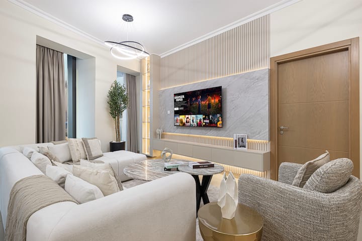 Charming 3br | Sea View | 37th Floor - Dubai