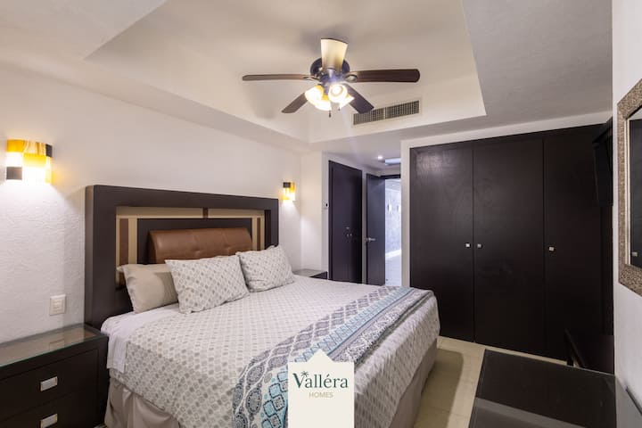 Grand Venetian · Ocean Front Condo - Mexico