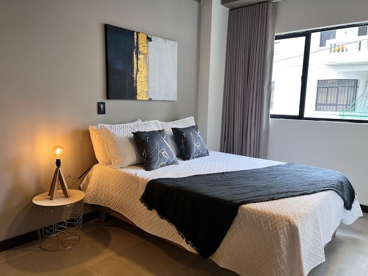 Apto Con Cocina/zona Central/ideal Para Grupos - Medellín