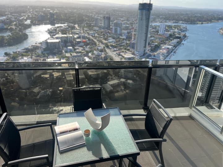 41 F Skyline Spa Home | Above The City | Mantra - Surfers Paradise
