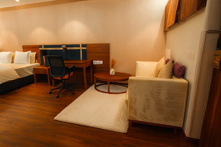 Le Mod Casa - Glasshouse - Gurugram