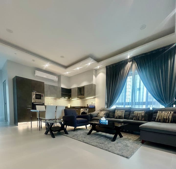 Modern 2 Bedroom Apartment In Janabiyah - Bahrain